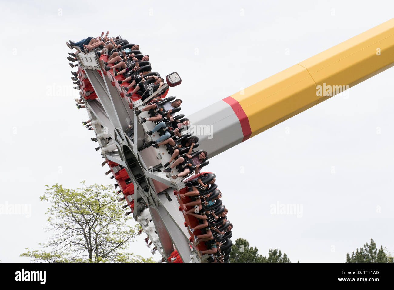Theme park ride psyclone hi-res stock photography and images - Alamy