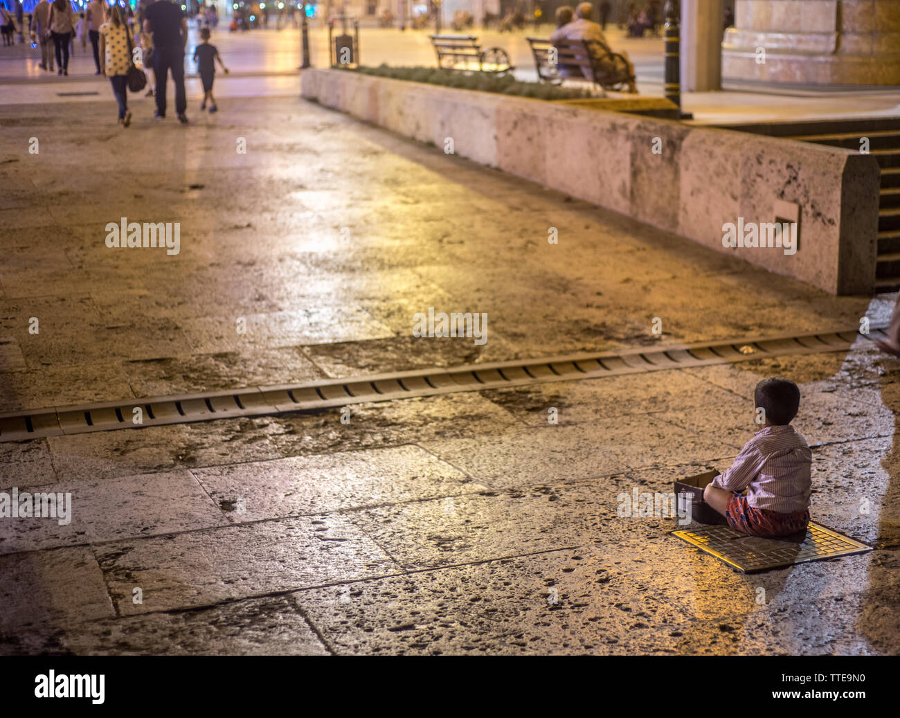 Homeless child begging hungry hi-res stock photography and images - Alamy