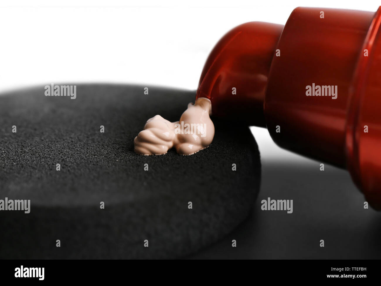Macro makeup foundation texture hi-res stock photography and images - Alamy