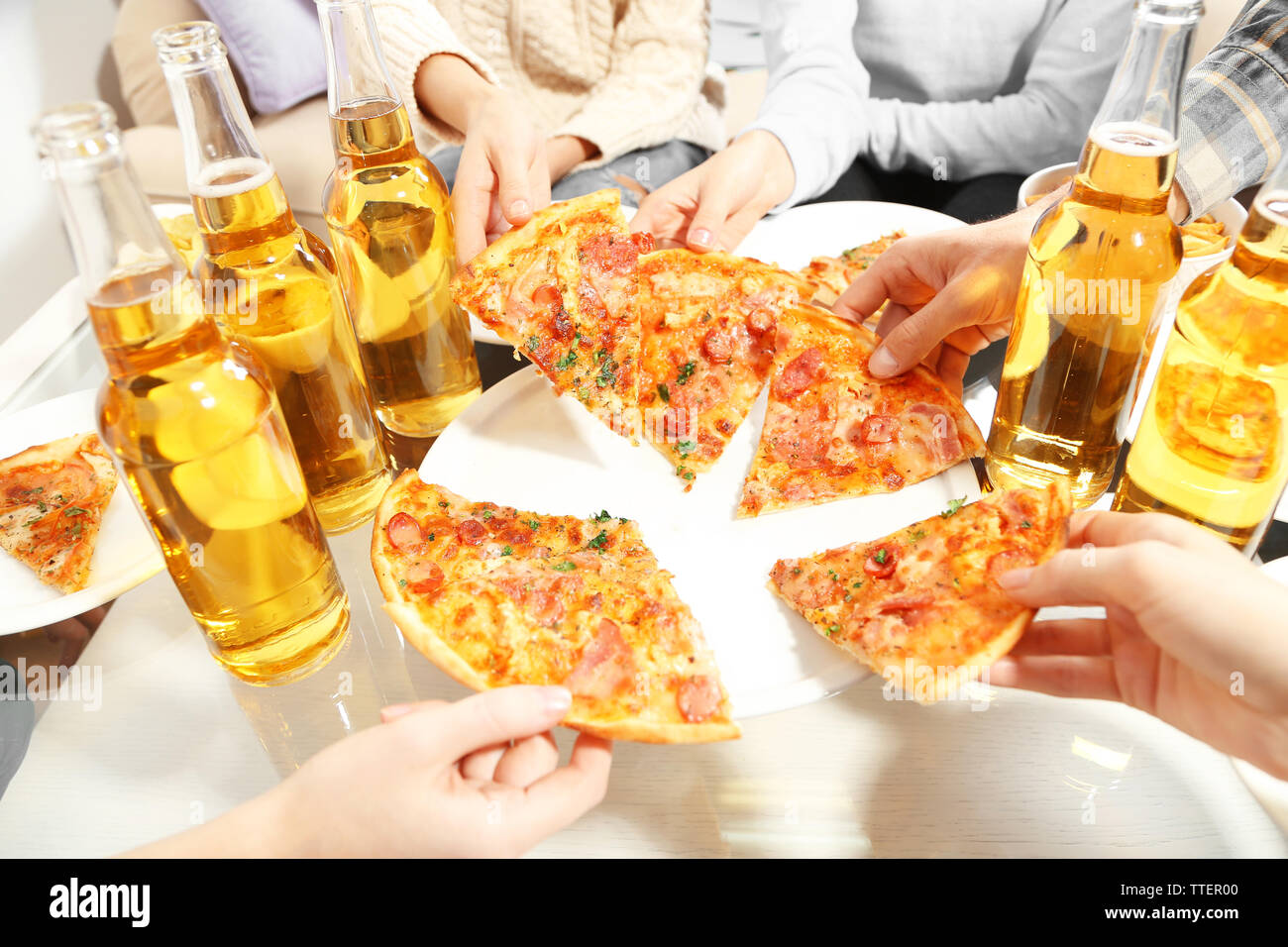 Friendly party hi-res stock photography and images - Alamy