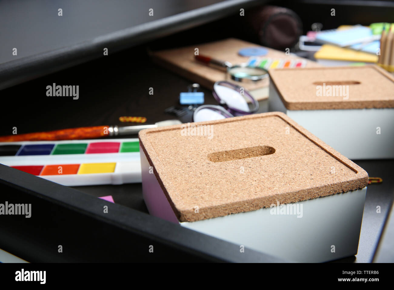 Drawing office desk wooden drawer hi-res stock photography and images ...