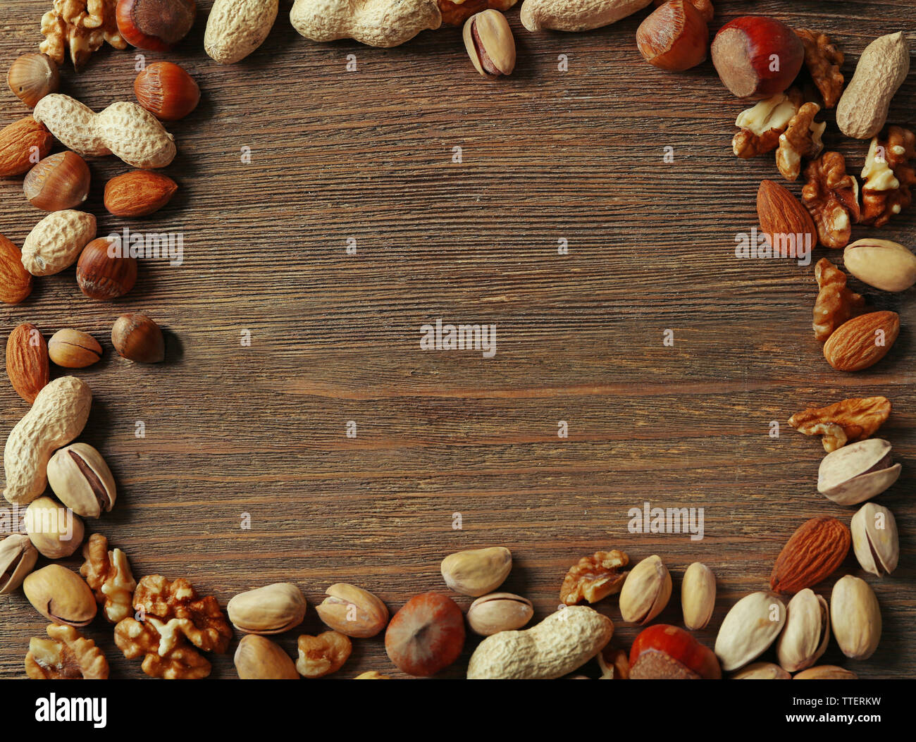 Almonds background full frame hi-res stock photography and images - Alamy