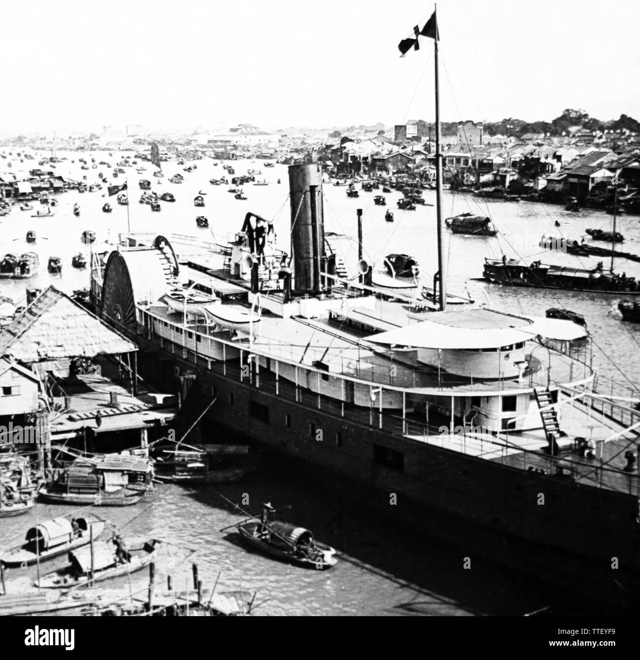 Guangzhou harbour, China Stock Photo - Alamy