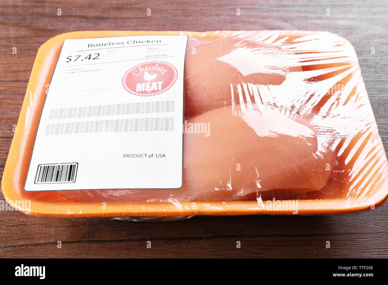 Packed chicken price hi-res stock photography and images - Alamy