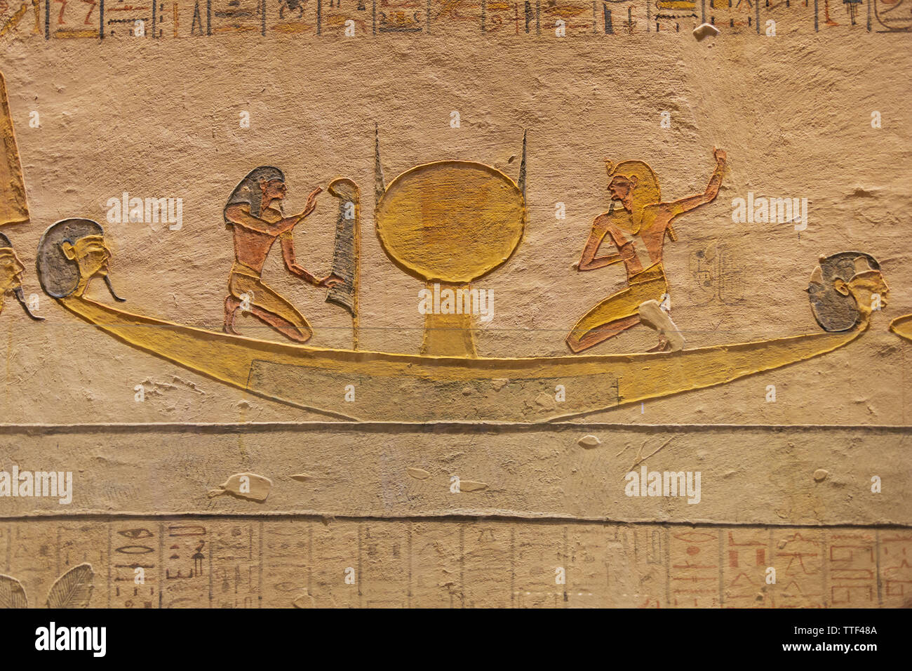 Ancient egypt painting nile boat hi-res stock photography and images ...