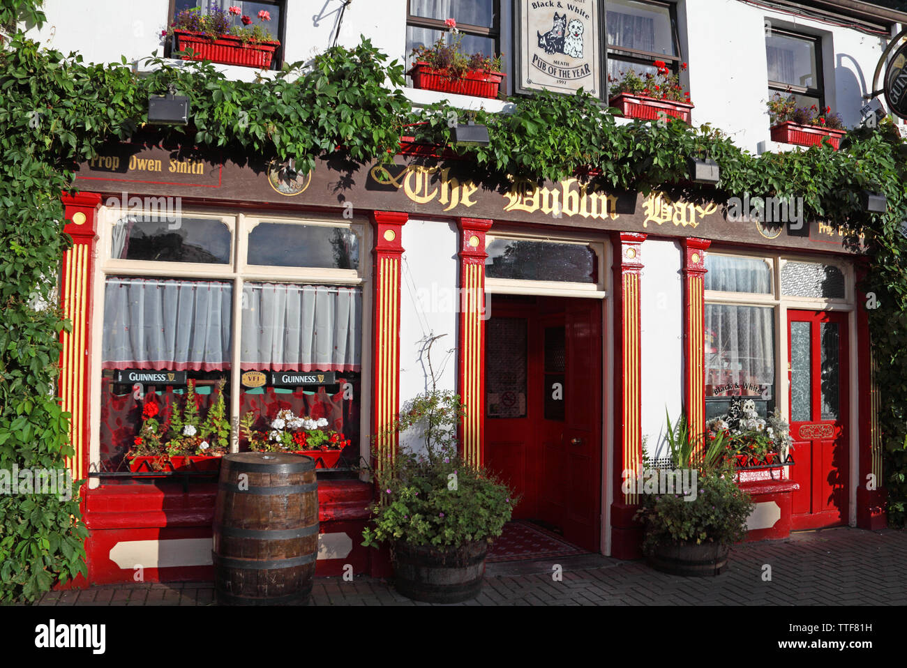 Irish rural pubs hi-res stock photography and images - Alamy