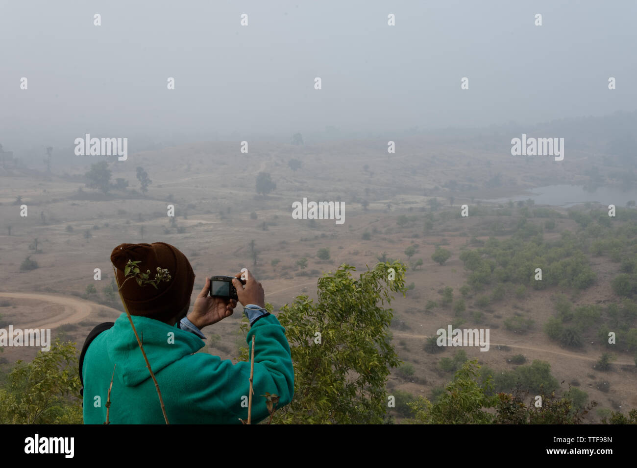Man facing camera hi-res stock photography and images - Alamy