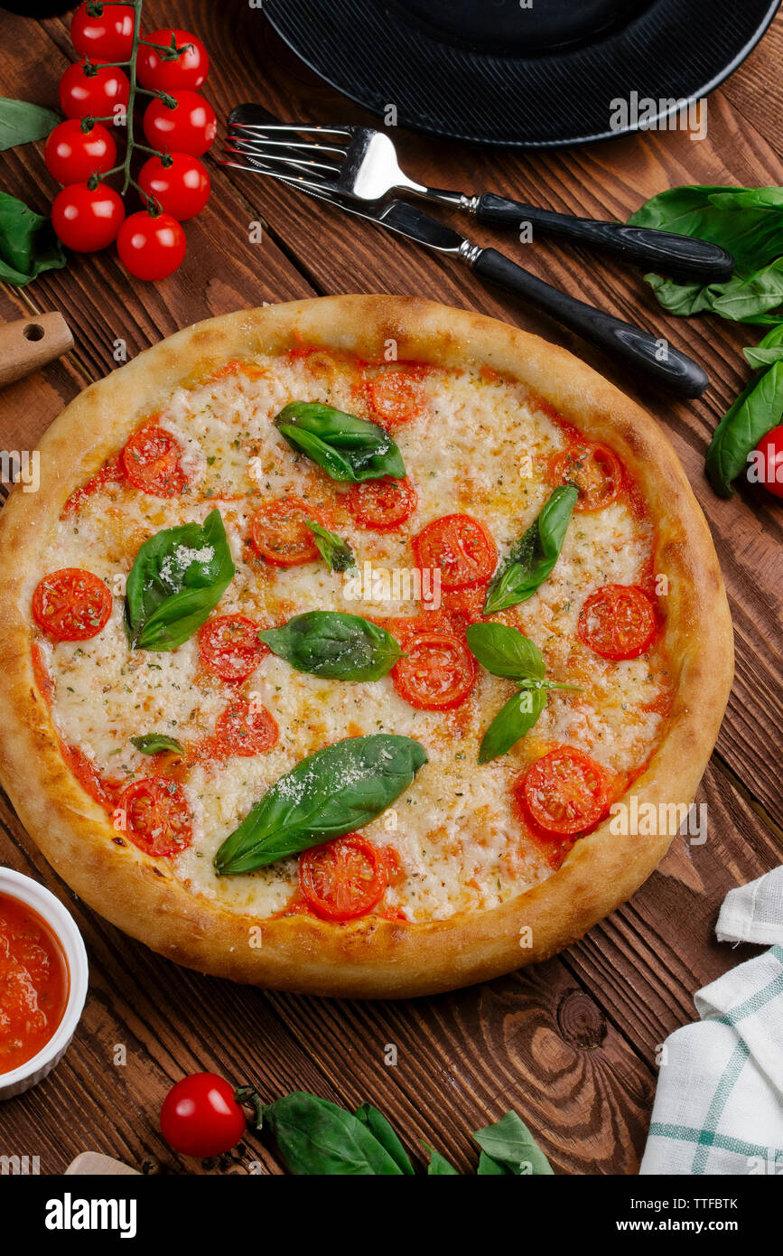 Traditional italian pizza Stock Photo - Alamy