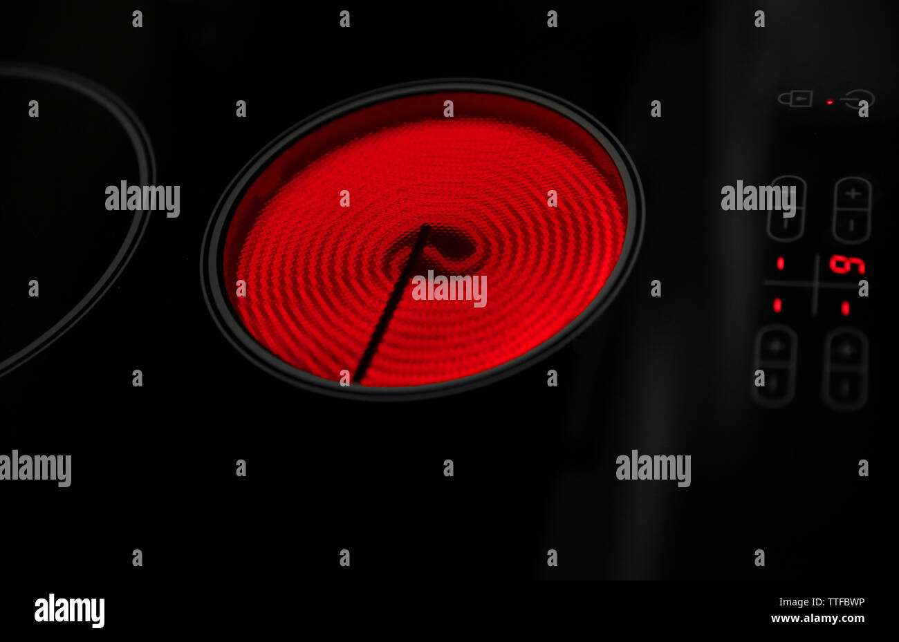 Electric hob hi-res stock photography and images - Alamy