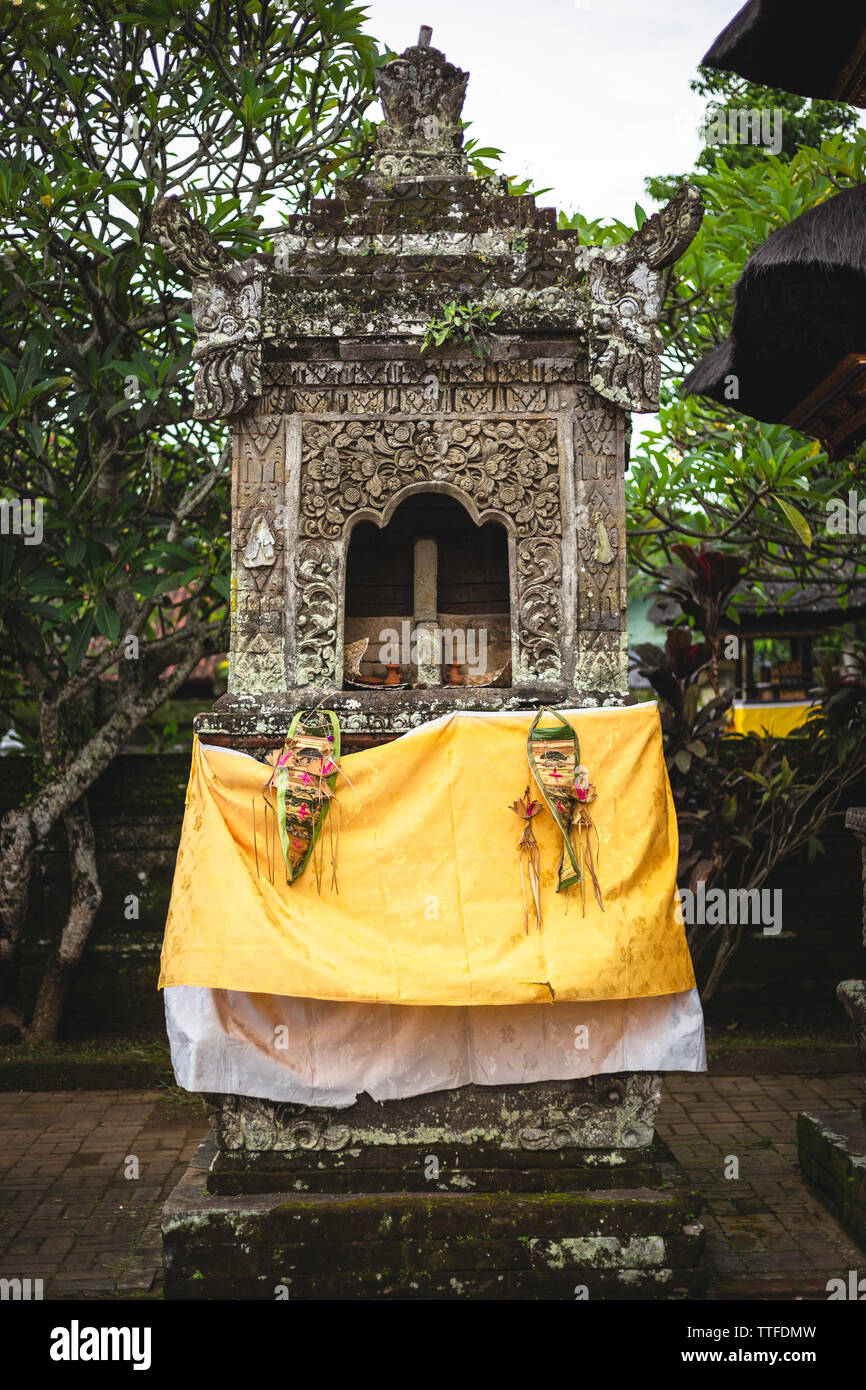 Small Altar at a Local Temple in Bali, Indonesia Stock Photo - Alamy