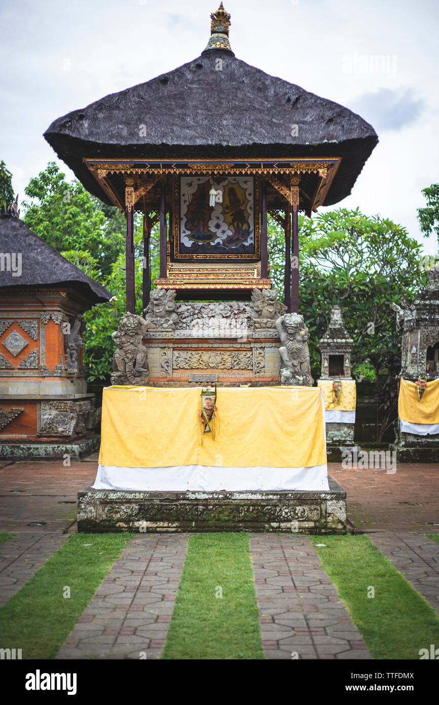 Small Altar at a Local Temple in Bali, Indonesia Stock Photo - Alamy