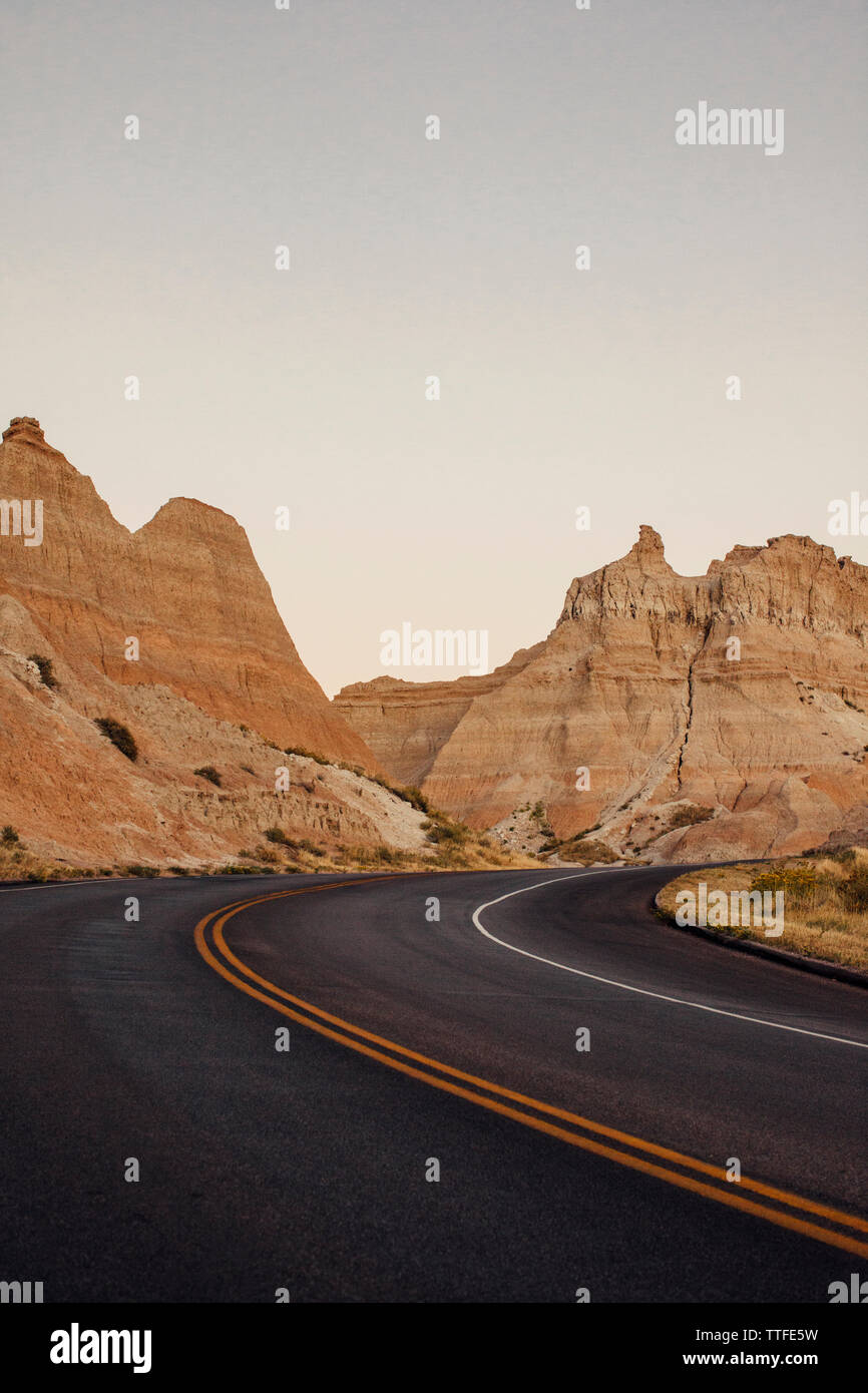 Empty country road asphalt hi-res stock photography and images - Alamy