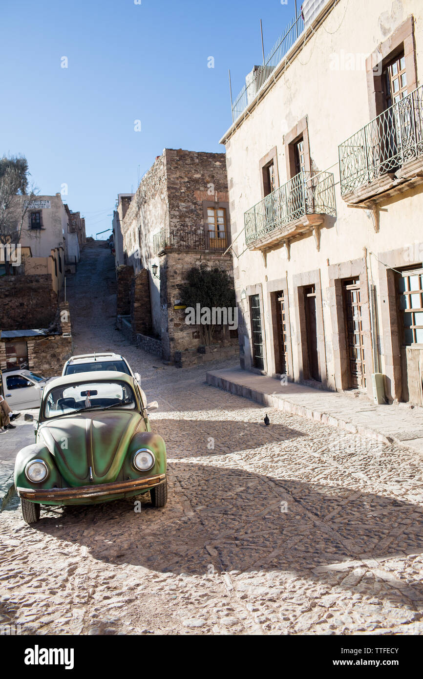 Colorful mexican streets hi-res stock photography and images - Alamy