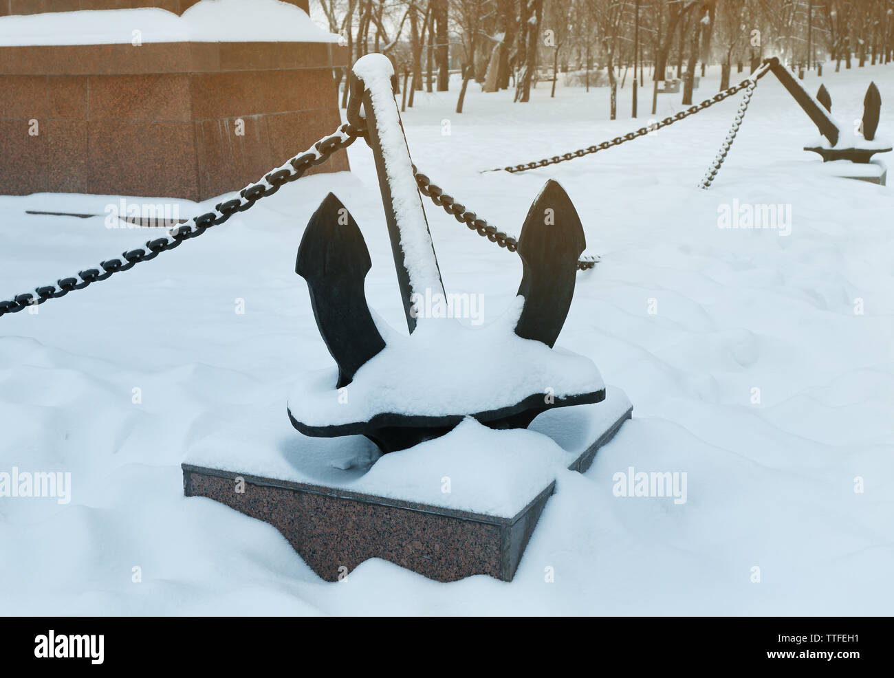 Anchor ice frozen ship hi-res stock photography and images - Alamy