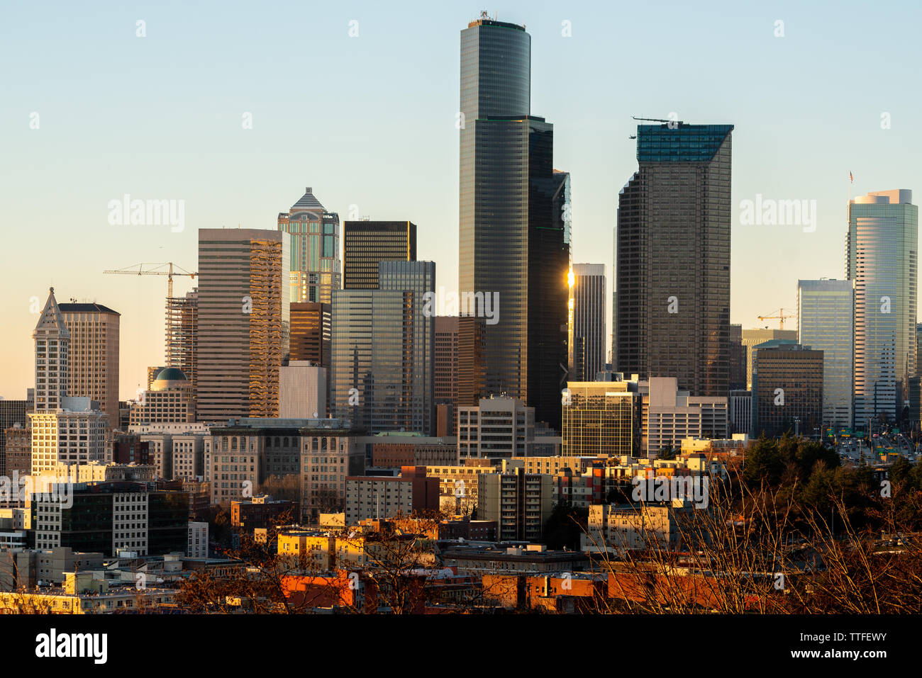 Seattle downtown sky scrapers hi-res stock photography and images - Alamy