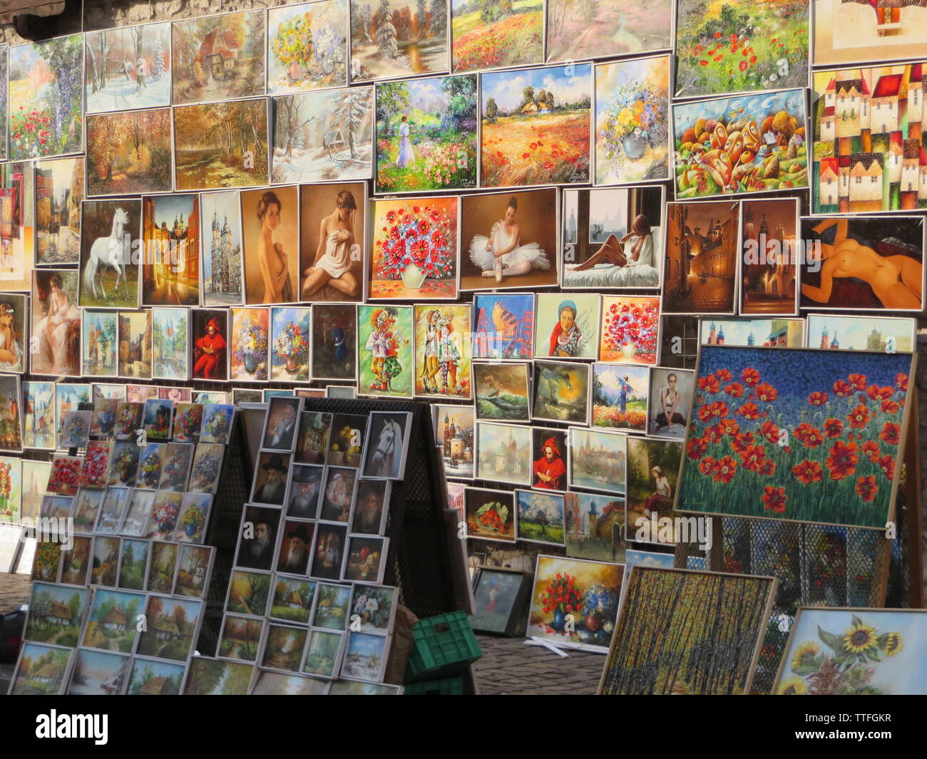 painting and picture stall in old town Cracow Stock Photo - Alamy