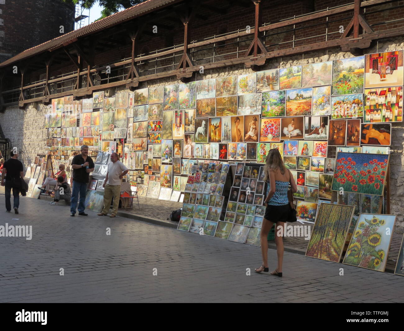 Picture stall hi-res stock photography and images - Alamy