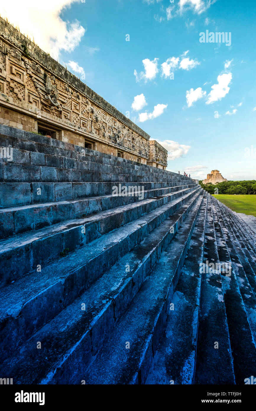Blue pyramid hi-res stock photography and images - Alamy