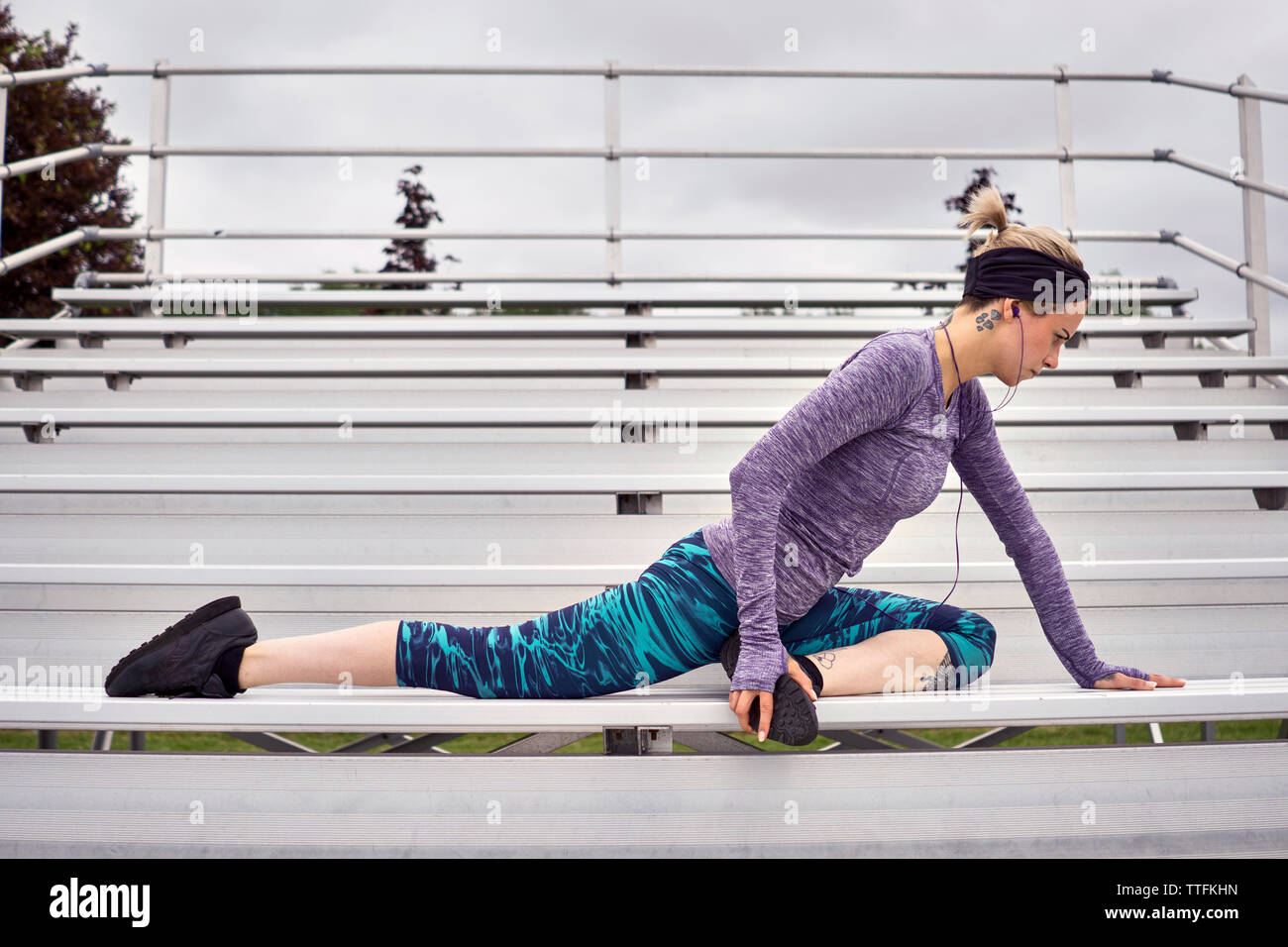 Female achievement hi-res stock photography and images - Alamy