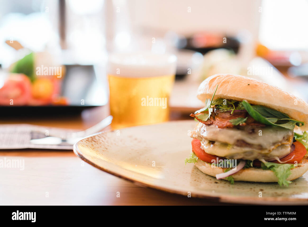 Burger restaurant plate hi-res stock photography and images - Alamy