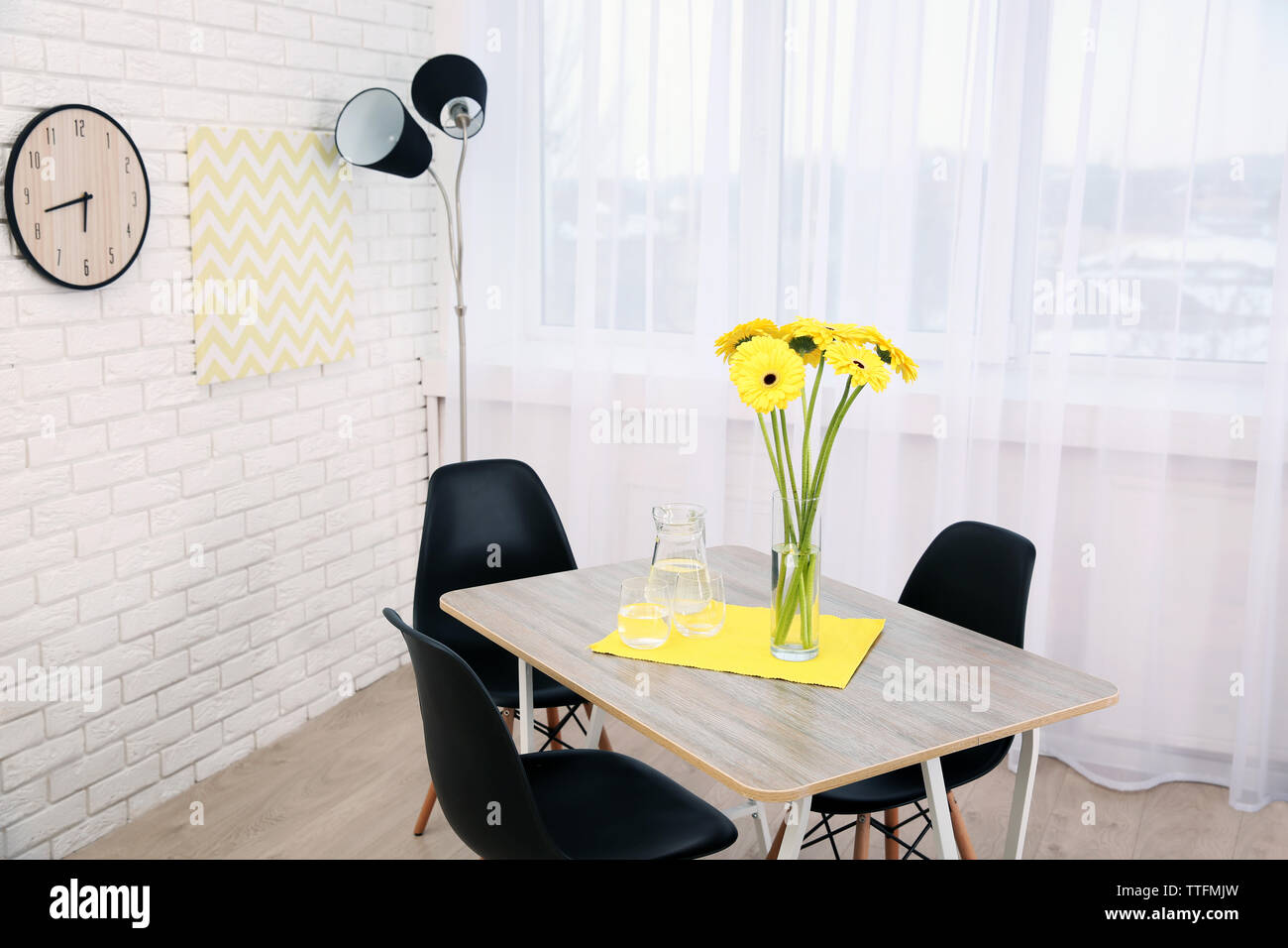 Dining table in home interior Stock Photo - Alamy