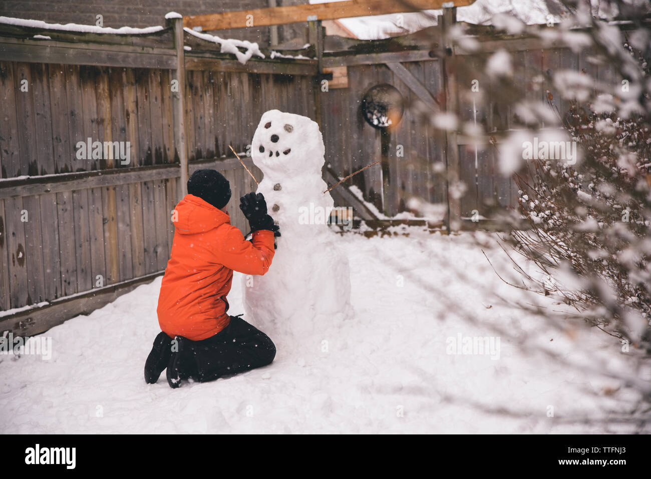 Snowman craft hi-res stock photography and images - Alamy