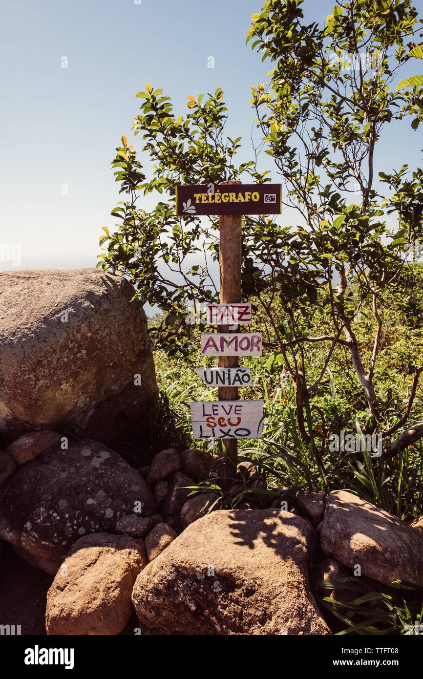 Trekking signs hi-res stock photography and images - Alamy