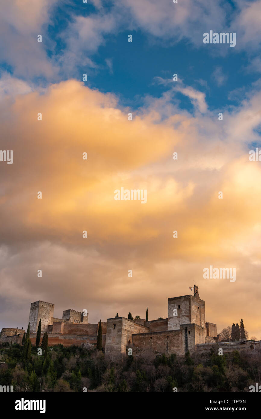 Golden hour image hi-res stock photography and images - Alamy