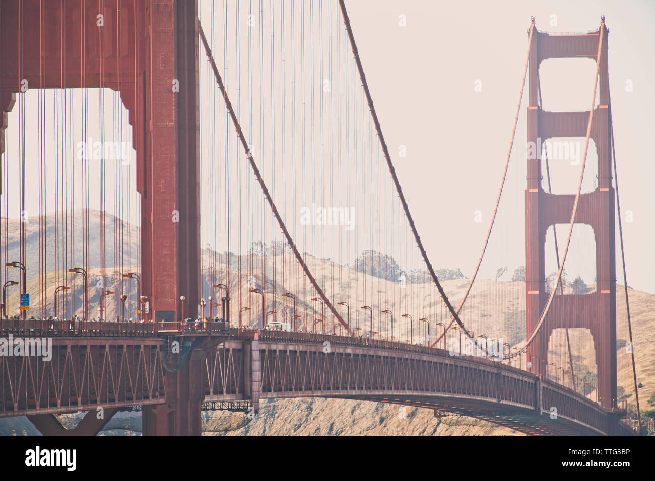 Golden gate bridge clear day hi-res stock photography and images - Alamy