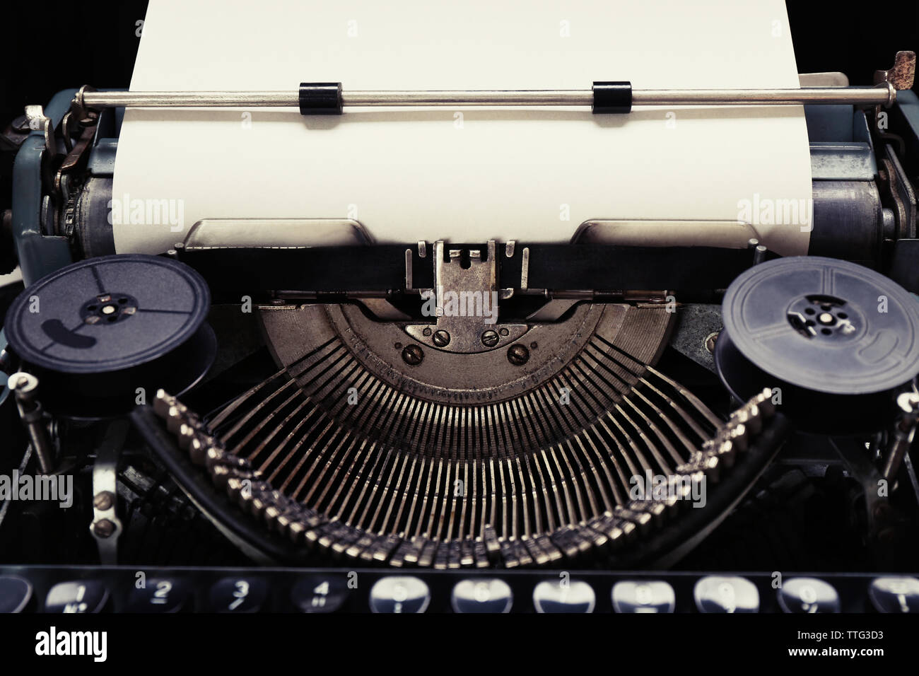 Old typewriter with paper, close up Stock Photo - Alamy