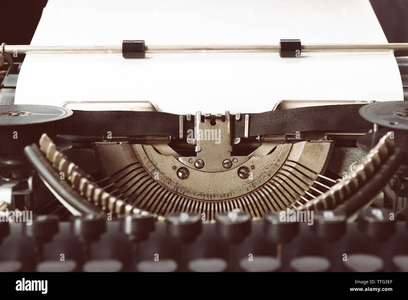 Old typewriter with paper, close up Stock Photo - Alamy