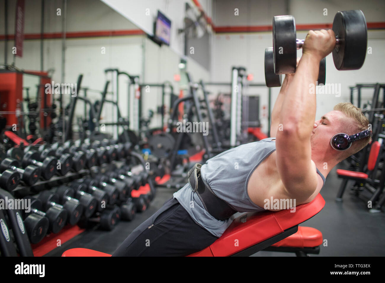 Pectoral muscles hi-res stock photography and images - Alamy