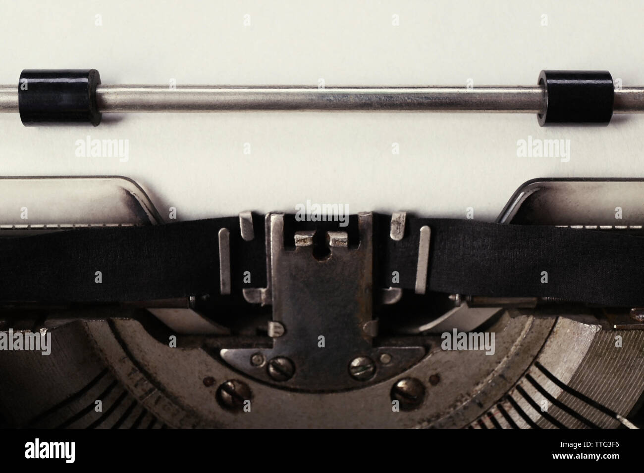 Old typewriter with paper, close up Stock Photo - Alamy