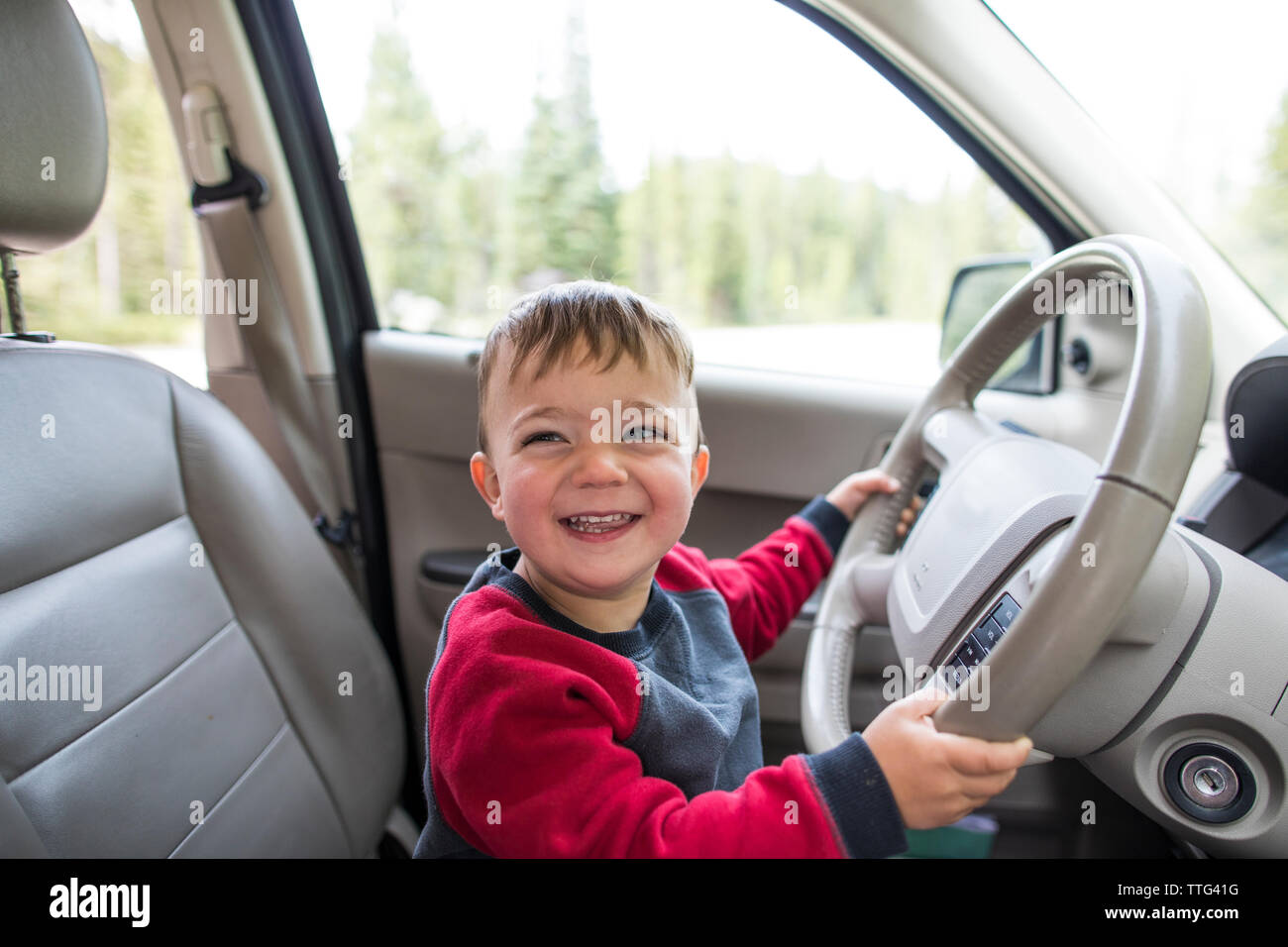 Children pretending drive hi-res stock photography and images - Alamy