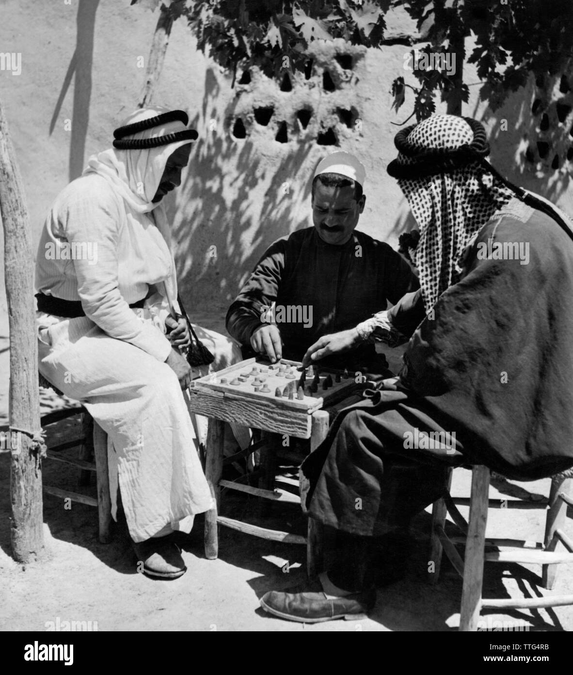 Syria, tel bisseh, shatranj, ancient Indian chess game, 1950 Stock ...