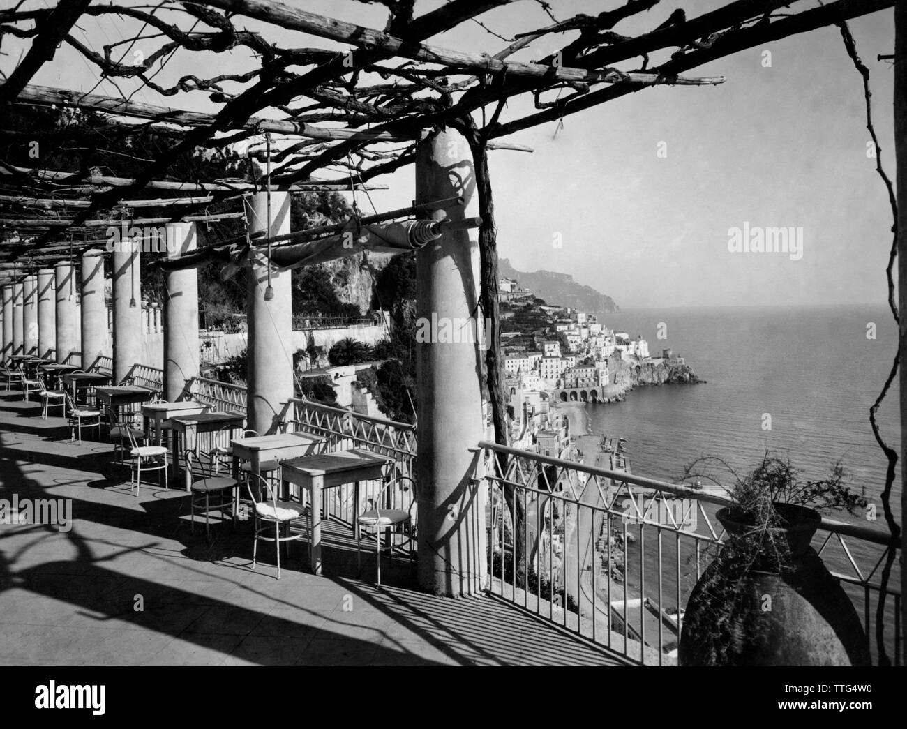 italy, campania, amalfi, 1940-50 Stock Photo - Alamy