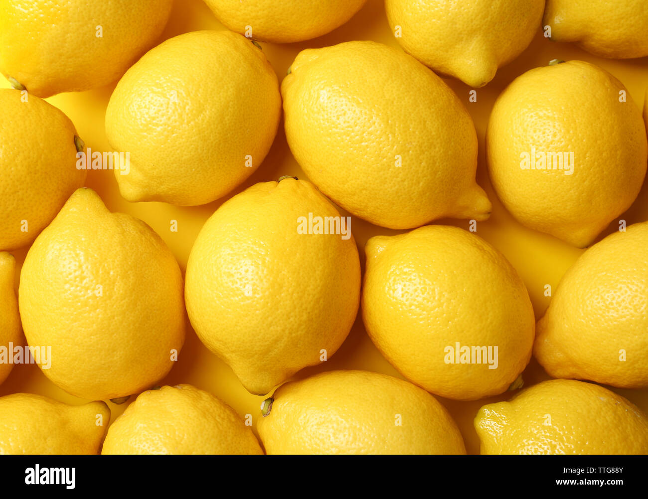 Fresh lemon background Stock Photo - Alamy