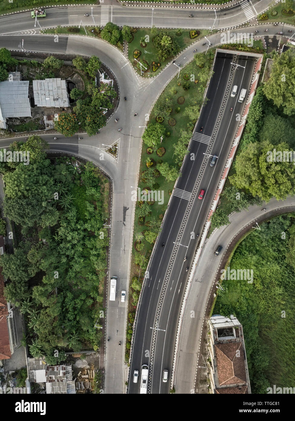 Aerial view roads crossing hi-res stock photography and images - Alamy