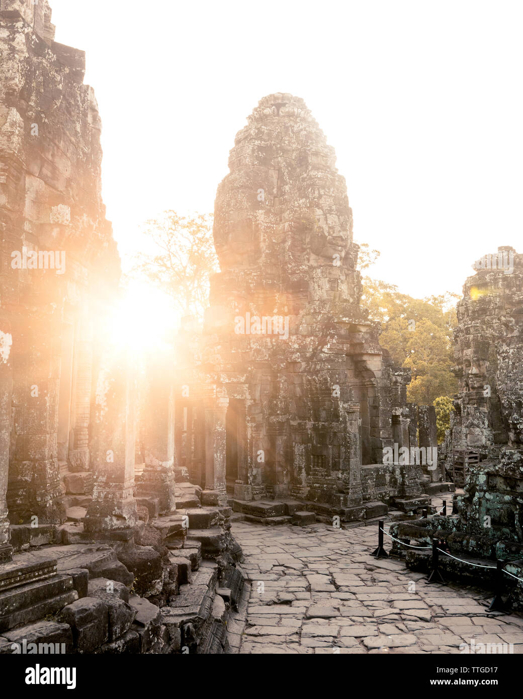 Sunburst face hi-res stock photography and images - Alamy