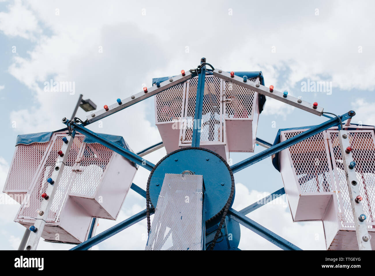 Fairground carnival hi-res stock photography and images - Alamy