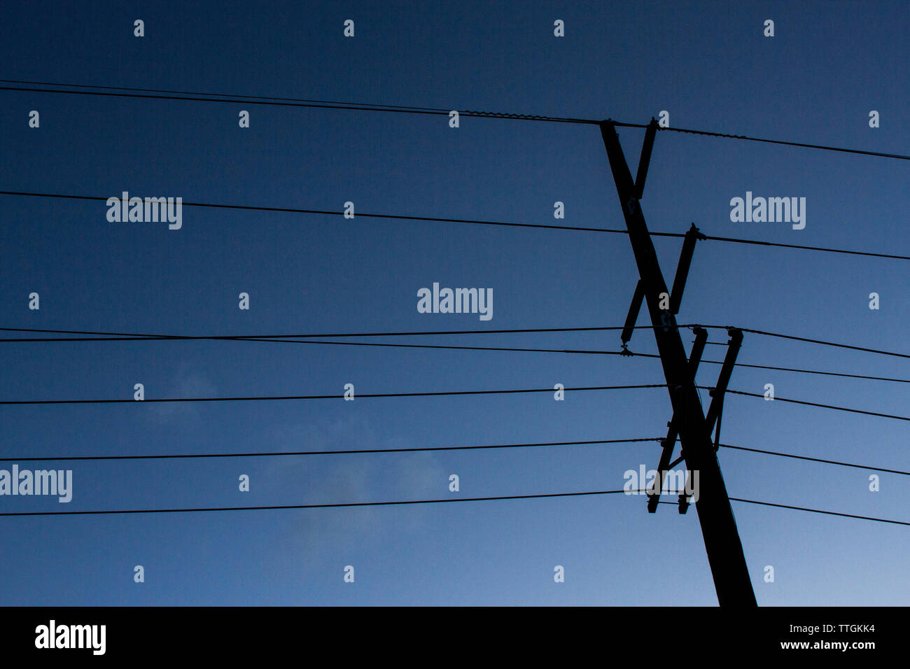 Electricity conductor hi-res stock photography and images - Alamy