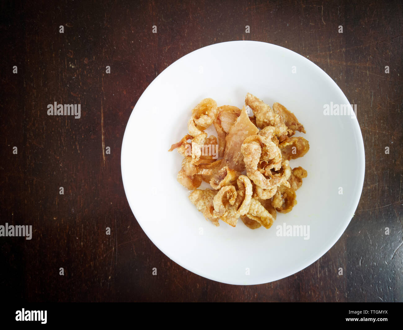 Deep fried traditional thai delicacy hi-res stock photography and ...