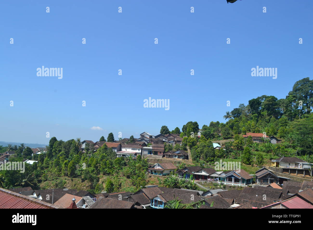 village on the slopes of mount ungaran Stock Photo - Alamy