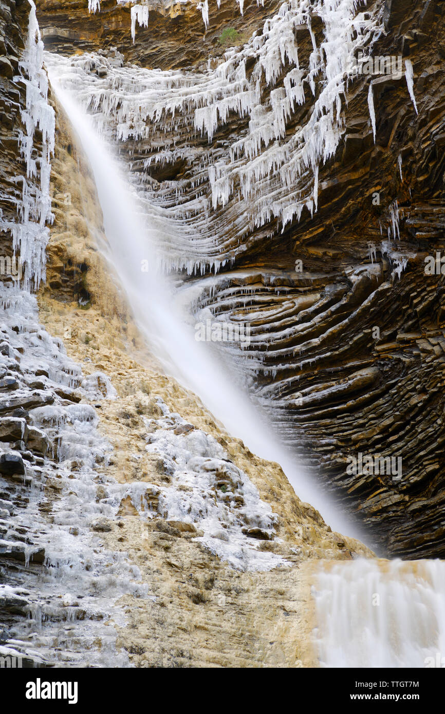 Waterfall in Tena Valley, Pyrenees Stock Photo - Alamy