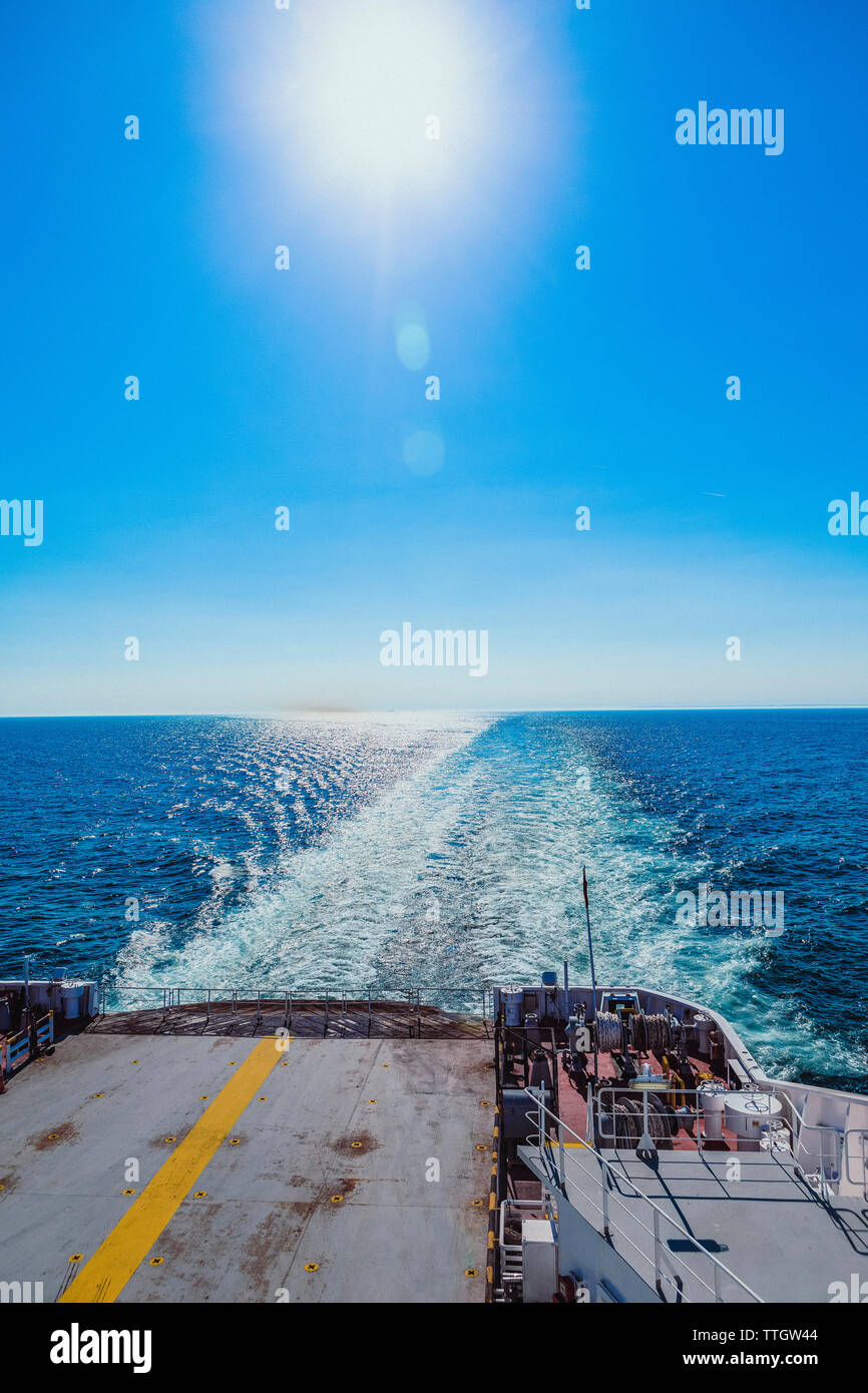 Stern deck hi-res stock photography and images - Alamy