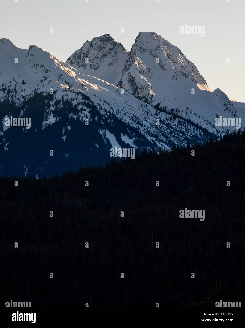 Tantalus range hi-res stock photography and images - Alamy