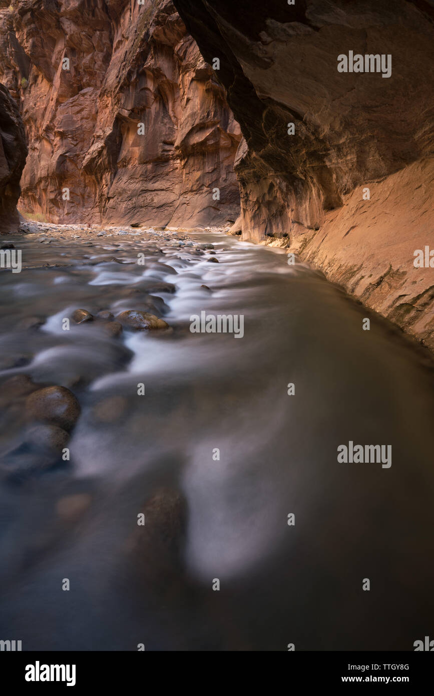 Water in a desert hi-res stock photography and images - Alamy