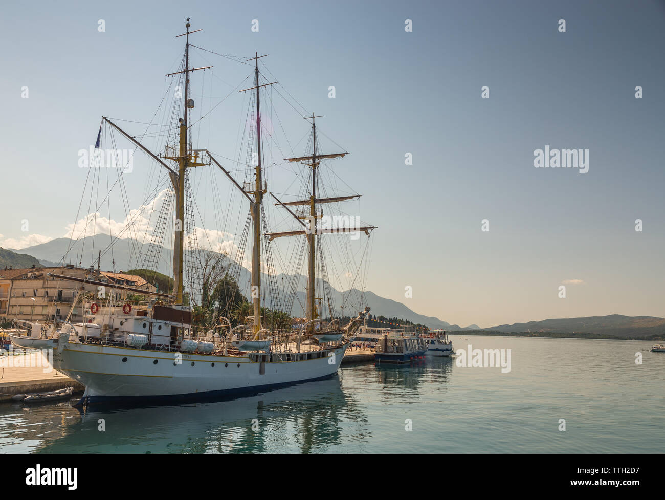 Cruise ship in sea port Stock Photo - Alamy