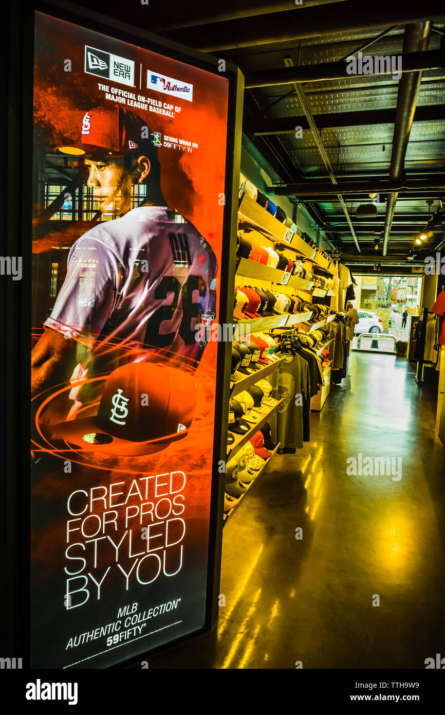 Common ground mall seoul hi-res stock photography and images - Alamy