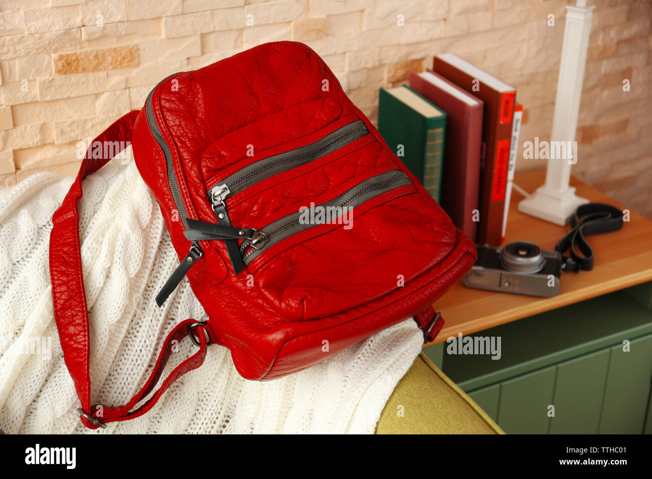 Cow couch hi-res stock photography and images - Alamy